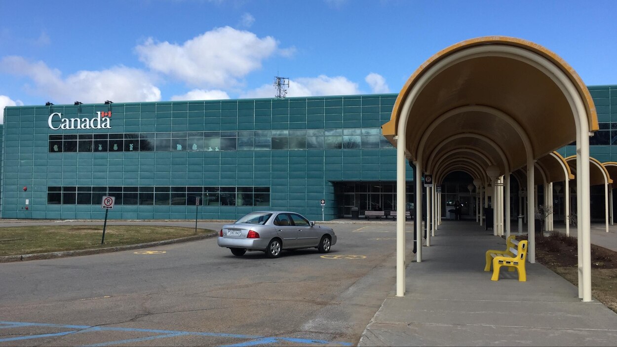 Rénovations majeures au Centre fiscal de Shawinigan | Radio-Canada