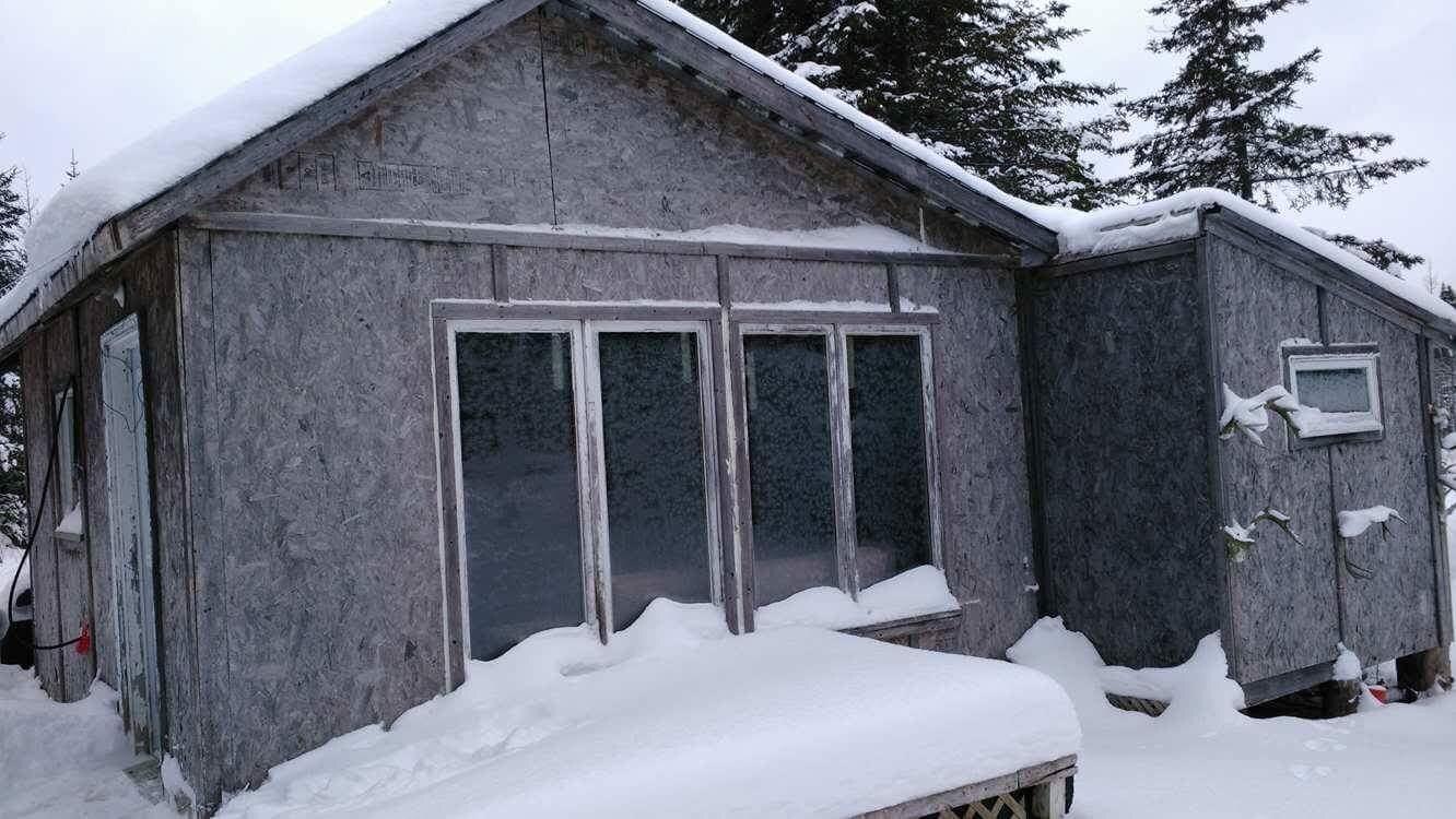 Éphéméride du 7 février : Camps de chasse illégaux | OHdio | Radio-Canada