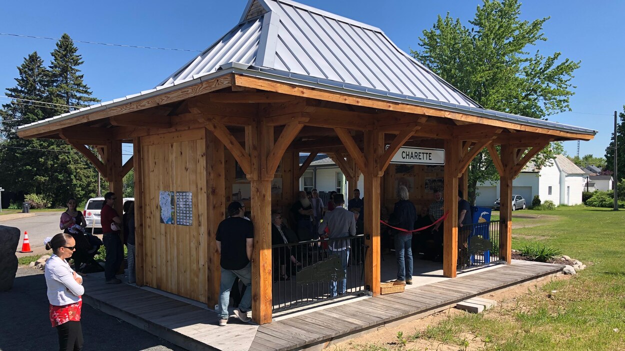 Charette retrouve sa gare | Radio-Canada