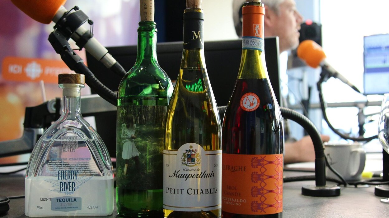 Quatre livres, quatre vins | Radio-Canada