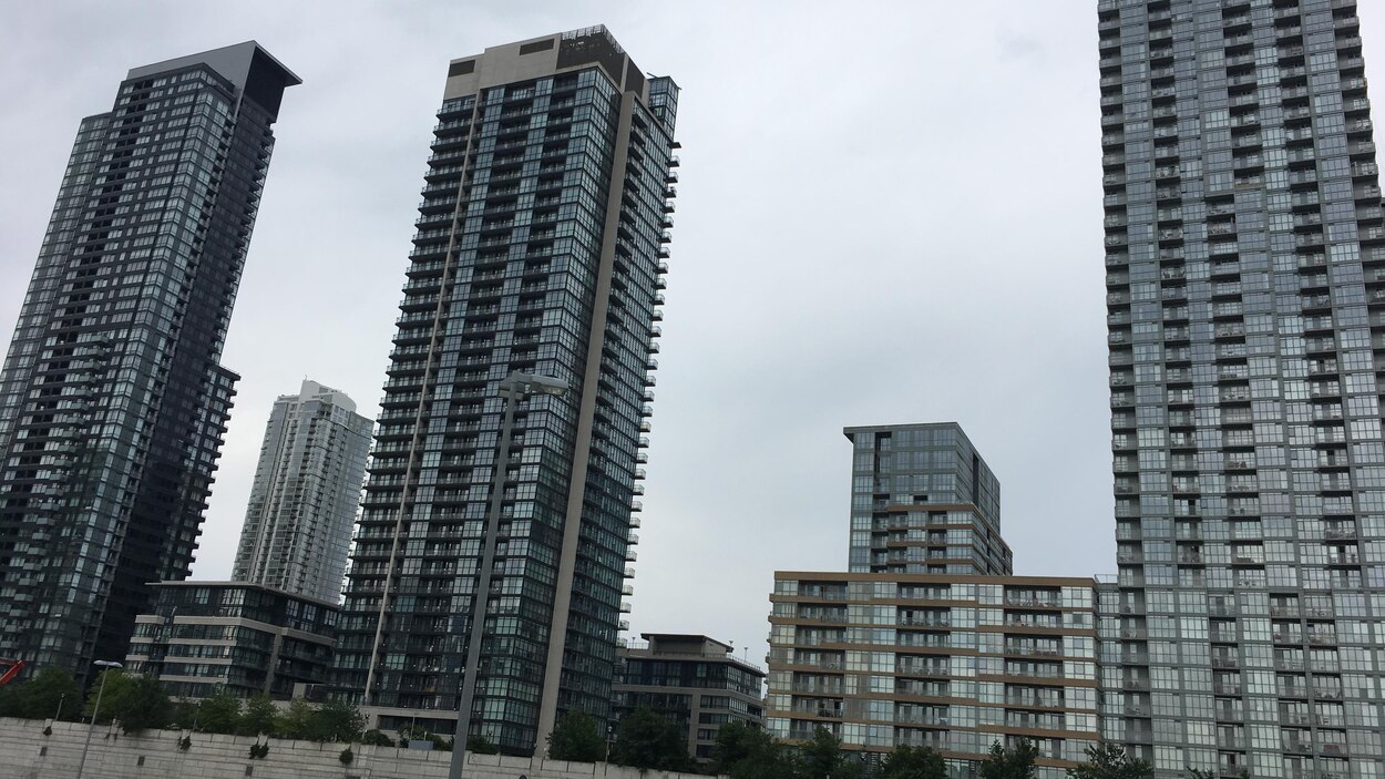 Condos à Toronto : « un million de dollars, c’est pratiquement l’entrée ...