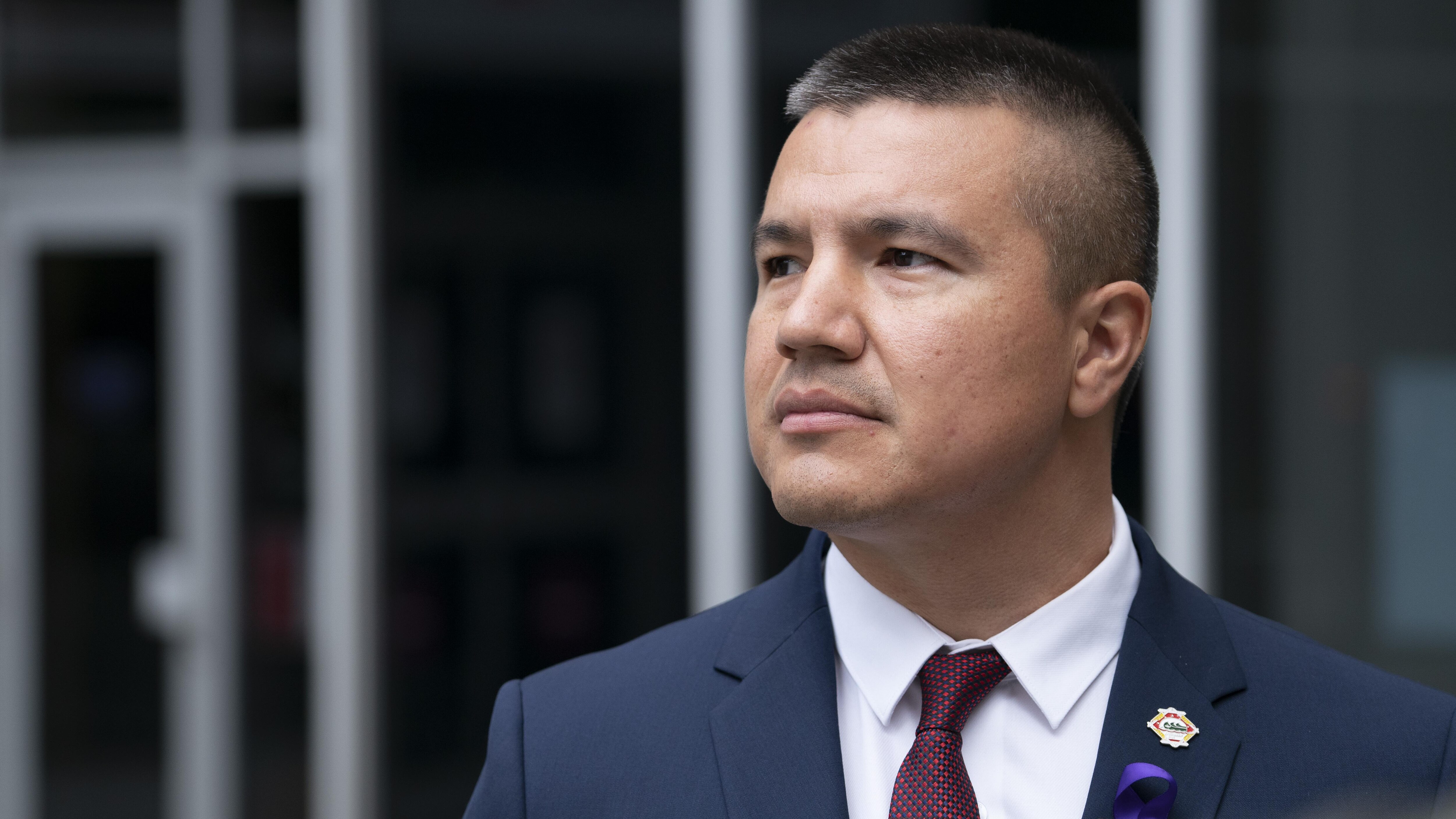 Le ministre des Affaires autochtones doit avoir l'écoute du ...