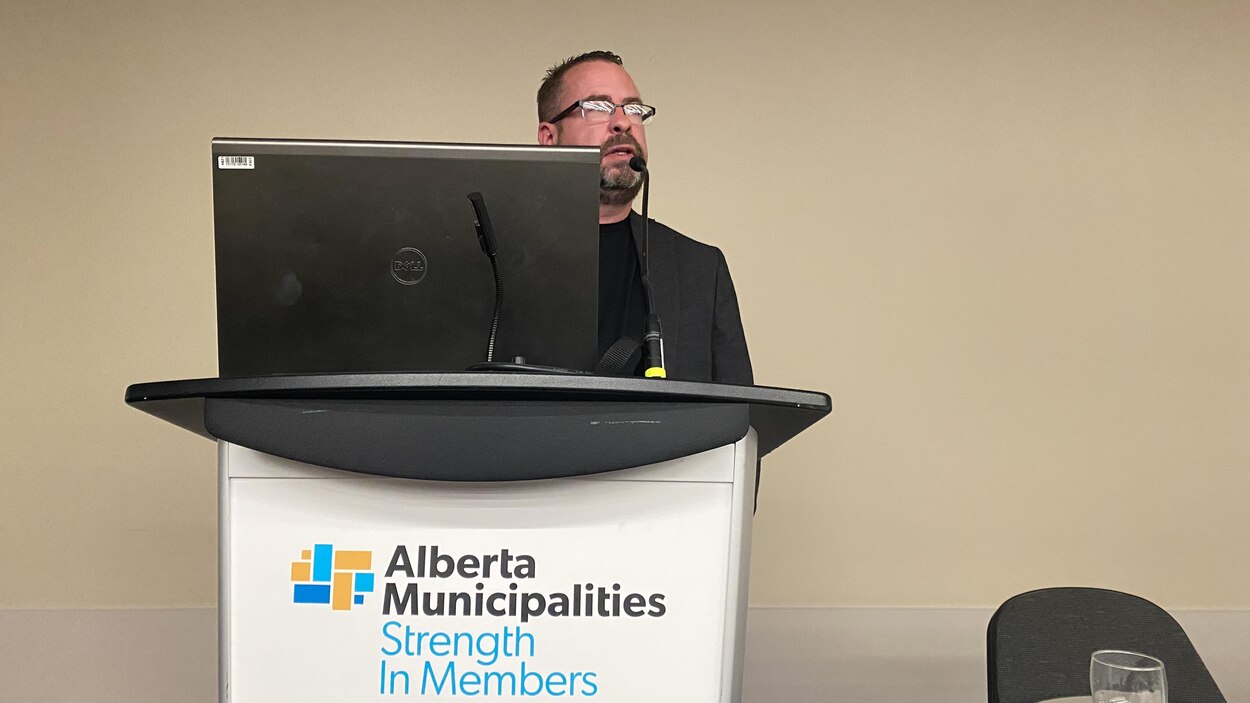 Lutter contre la pauvreté pour réduire les crises sociales dans les ...