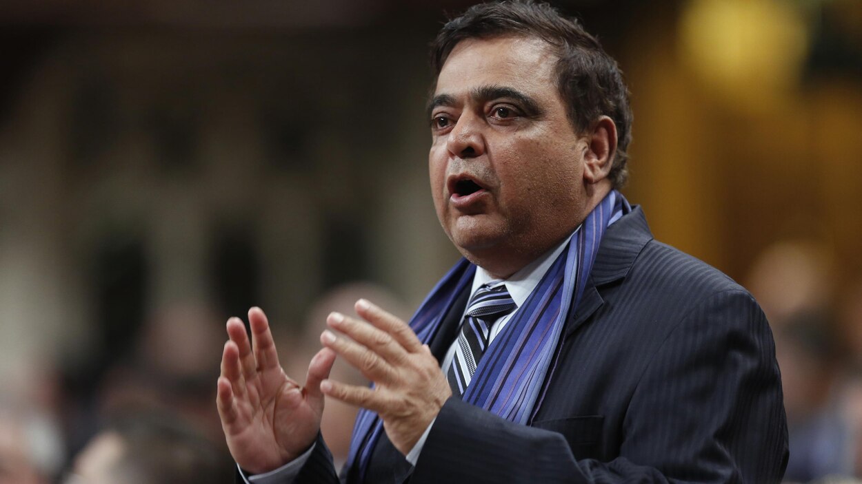 Le député albertain Deepak Obhrai meurt d'un cancer | Radio-Canada