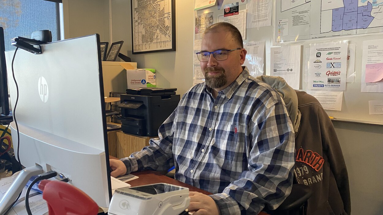 La communauté accueille favorablement la réélection de Denis Simard à l ...