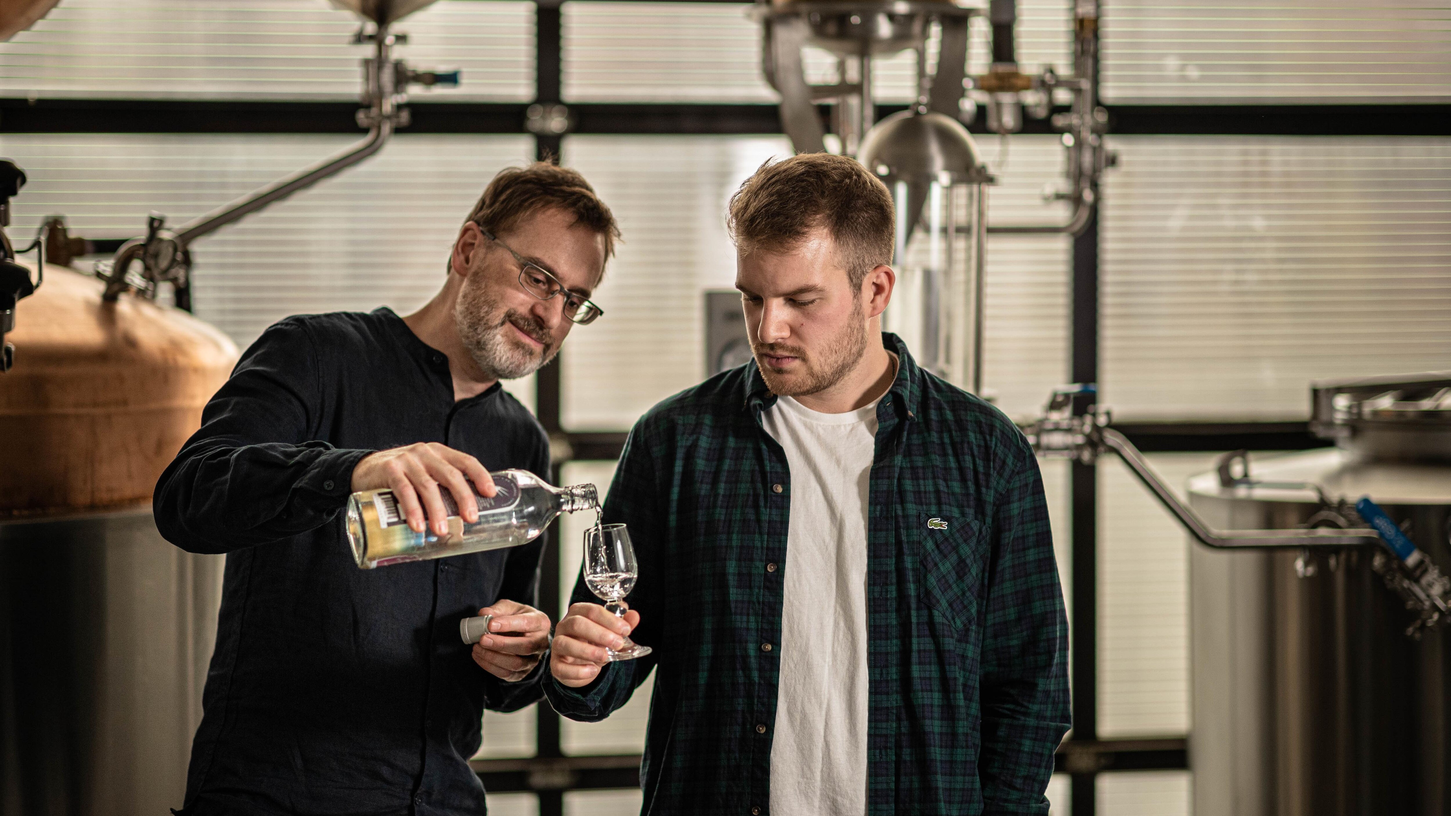 Une première distillerie voit le jour à Val-d’Or | OHdio | Radio-Canada