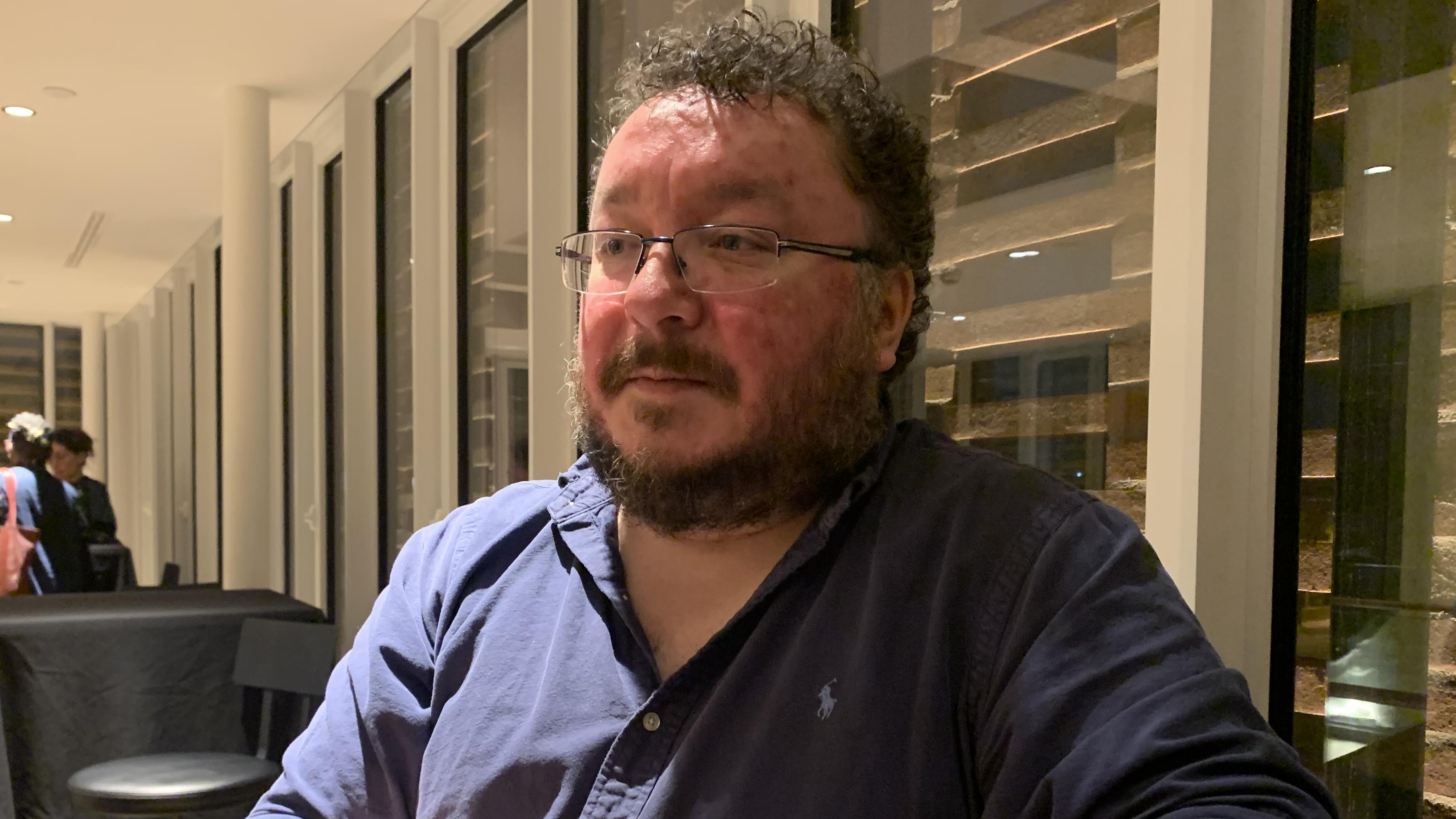 Dominic Lafontaine repousse les limites de l’art autochtone à l’aide de ...