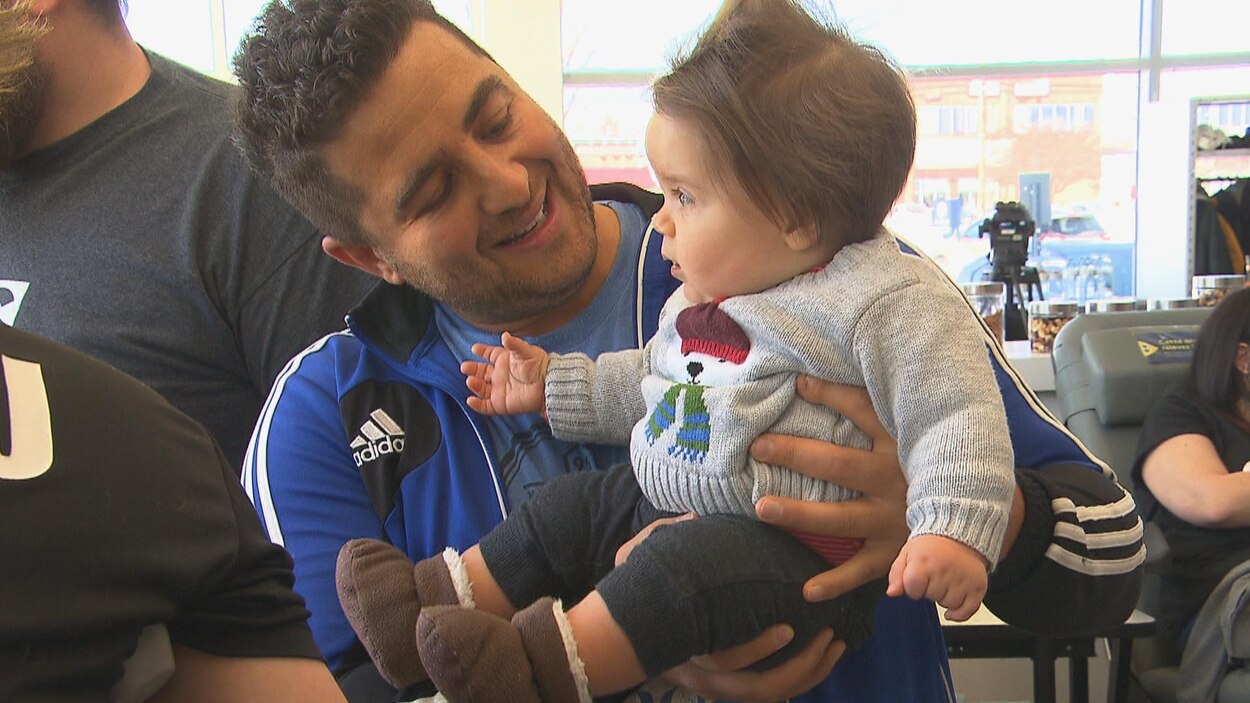 Des dons de plasma qui valent de l’or pour un joueur de rugby | Radio ...