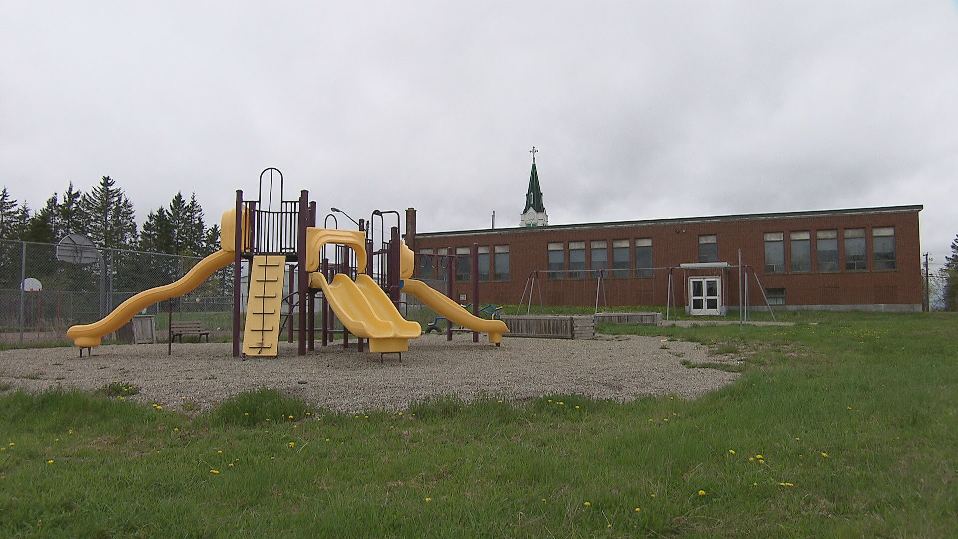 Le cas de Saint-Paul clarifie le processus de fermeture d’une école au ...