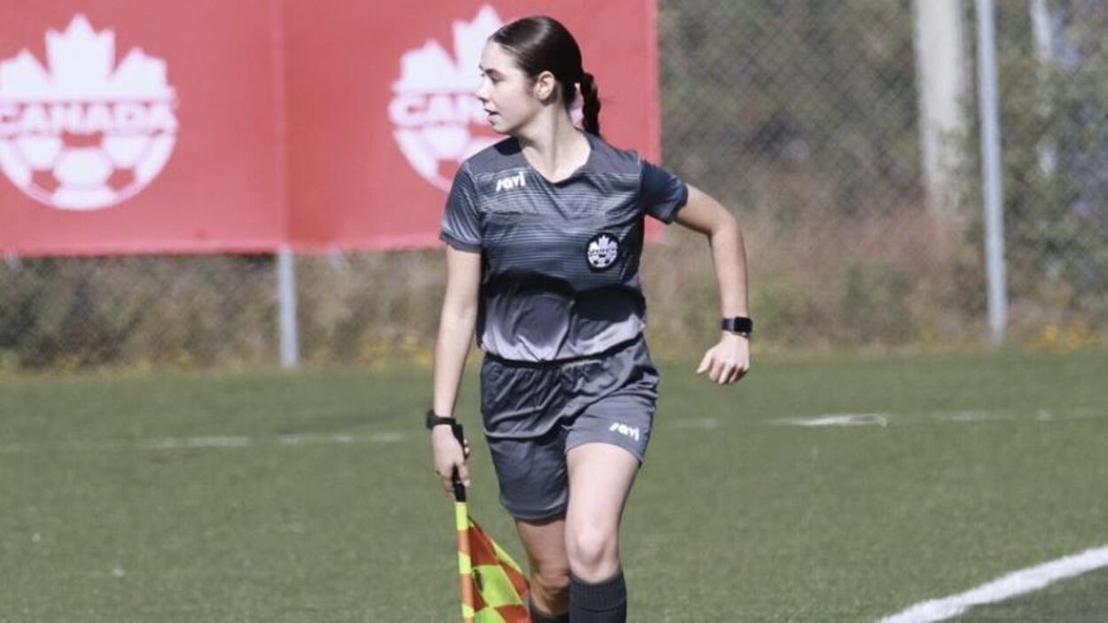 Emma Blanchet n’a jamais joué au soccer, mais rêve de participer à la ...