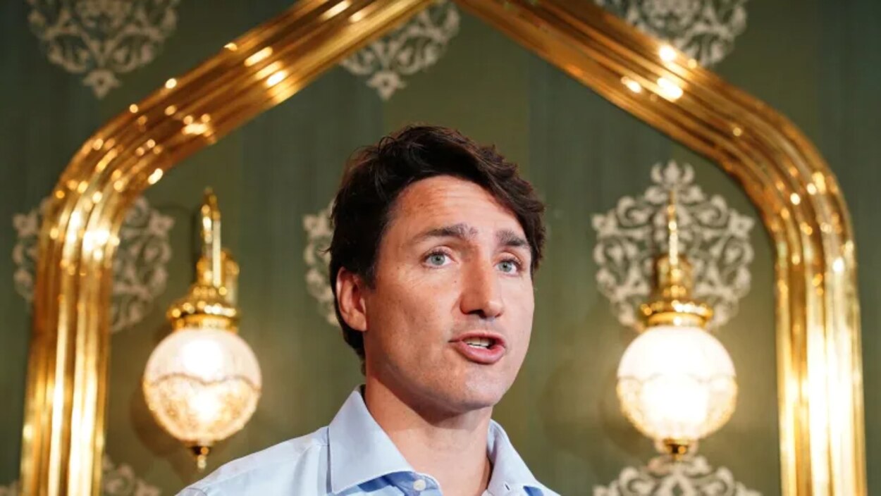 Trudeau promises $1B to help provinces pay for vaccine passports ...