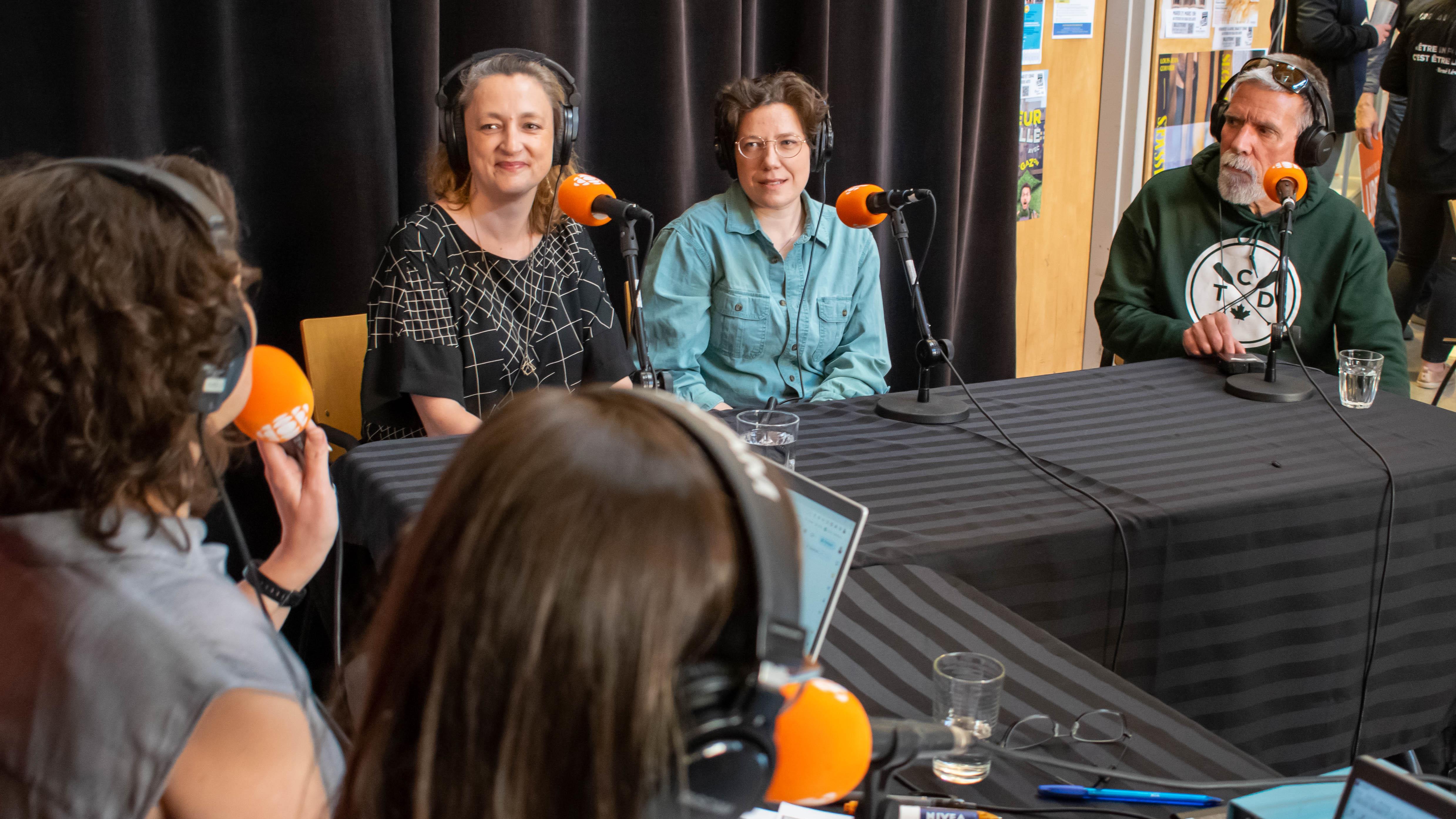 Paroles de journalistes : quand les journalistes montent sur scène ...