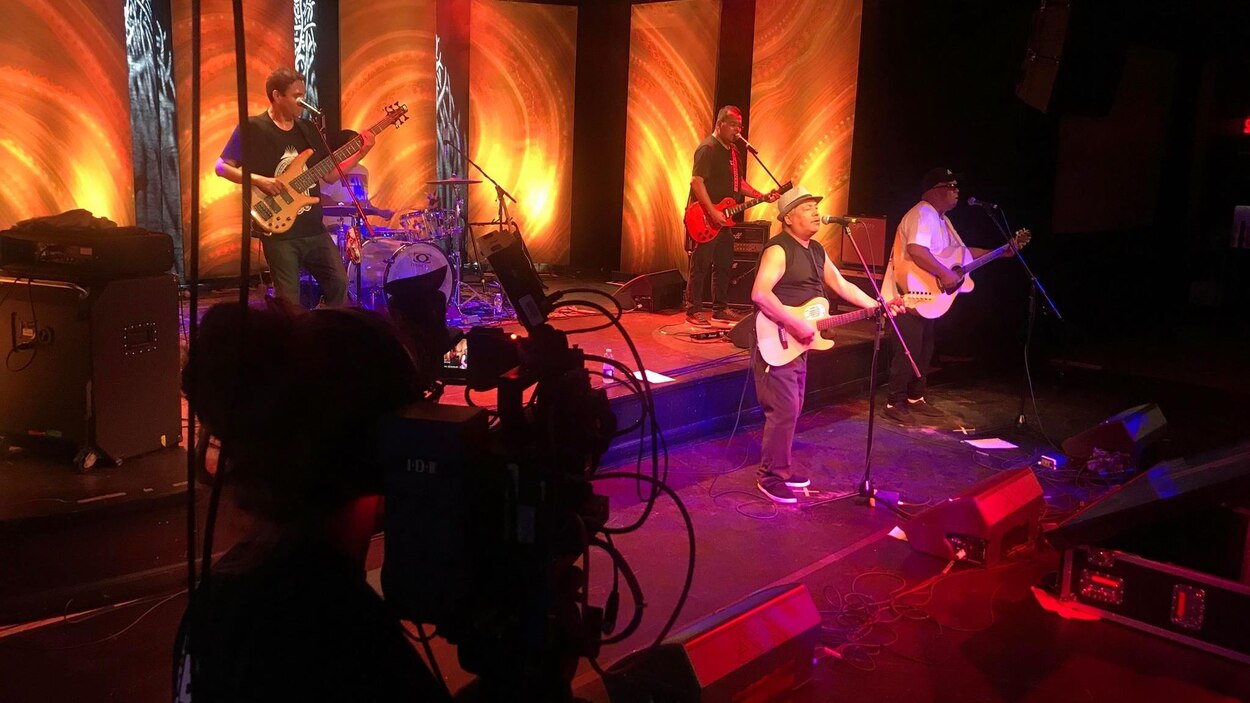 Une soirée réussie pour la première lancée virtuelle du festival Innu ...