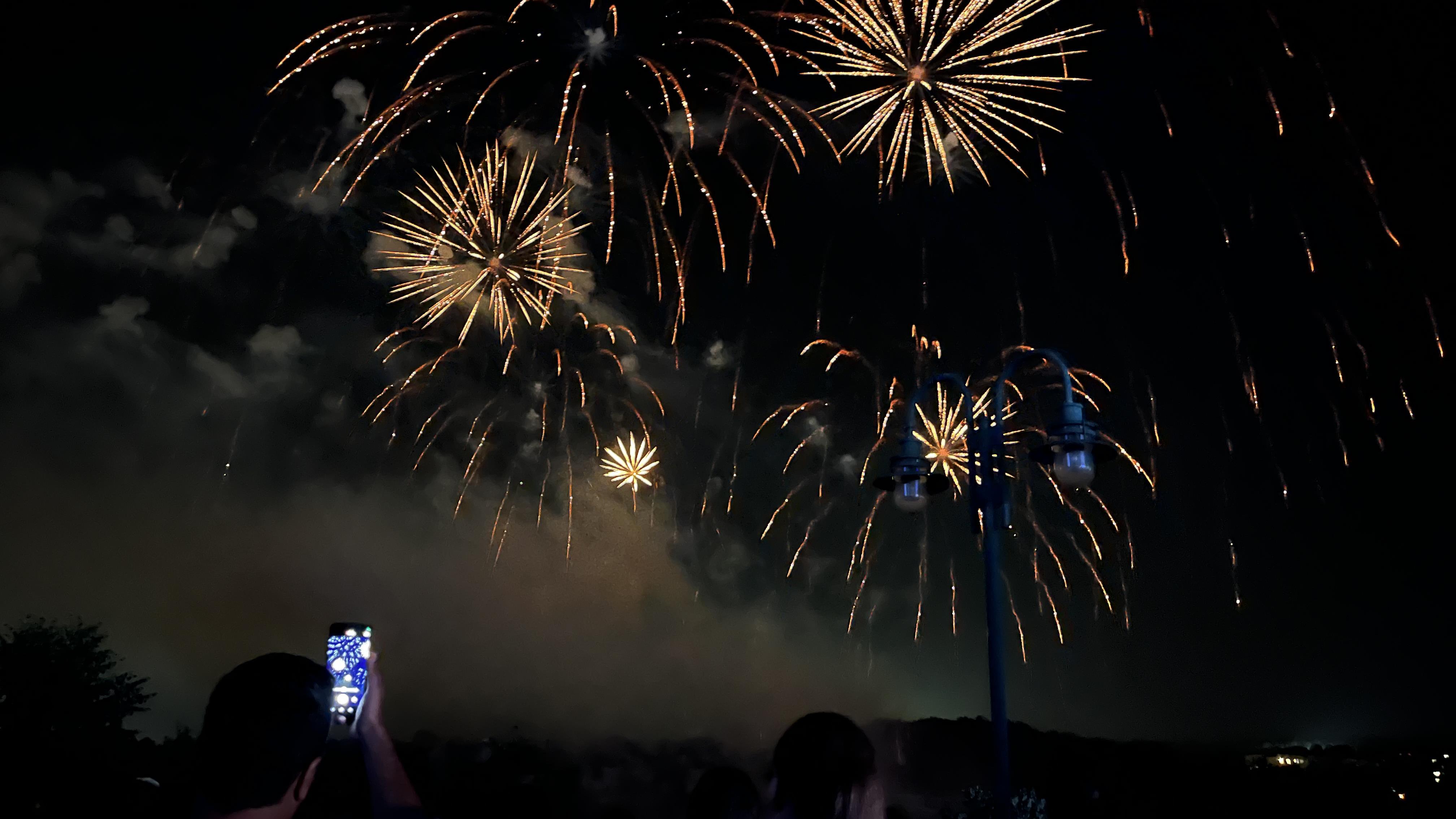 Comment est conçu un spectacle de feux d’artifice? | OHdio | Radio-Canada