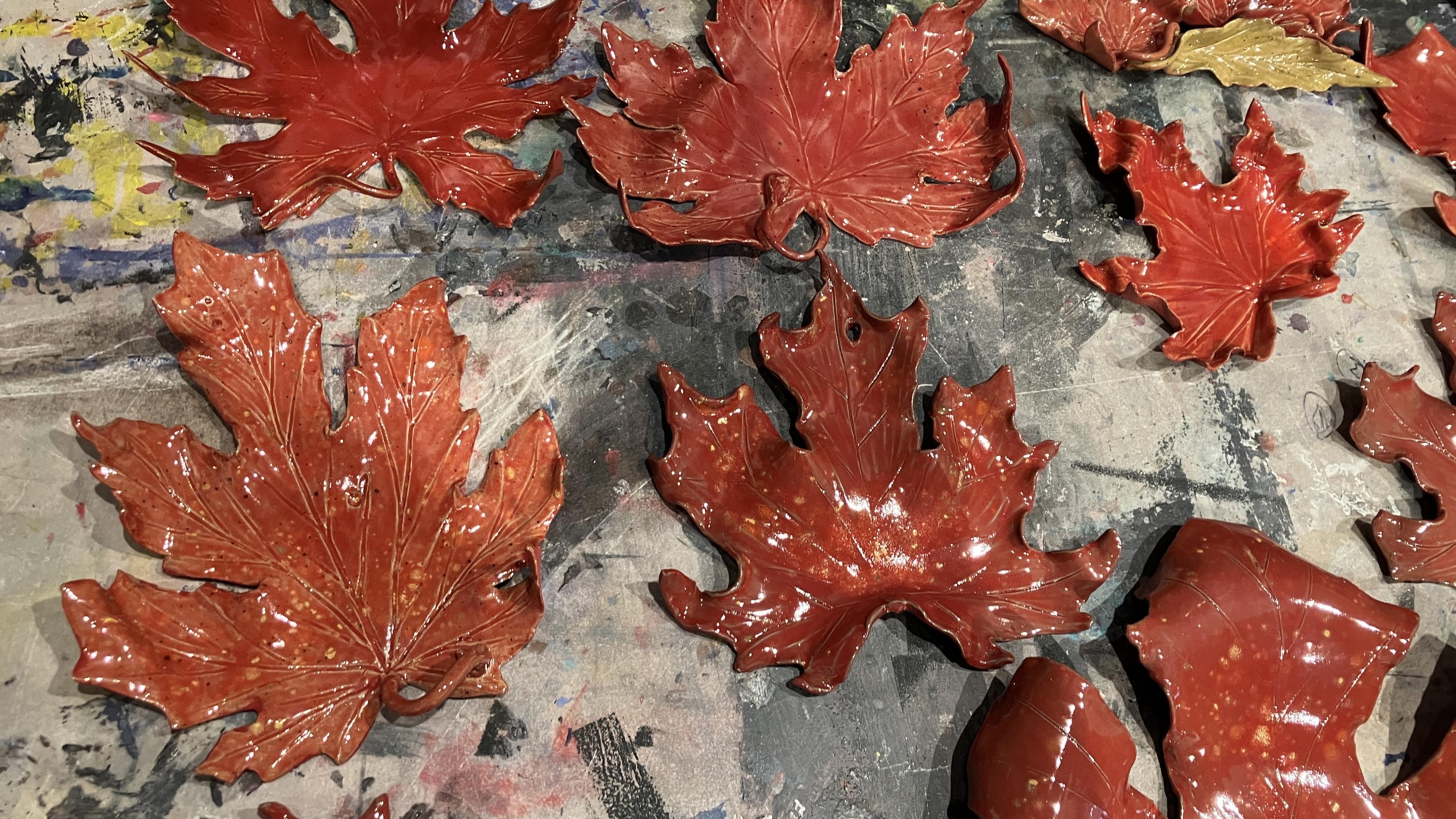 Des feuilles d’érable sculptées à la main qui réveillent la fierté ...