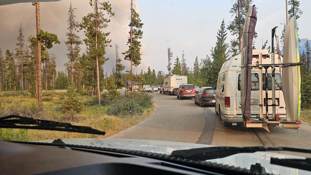 Feux de forêt : des résidents de Québec évacués à Jasper | Radio-Canada