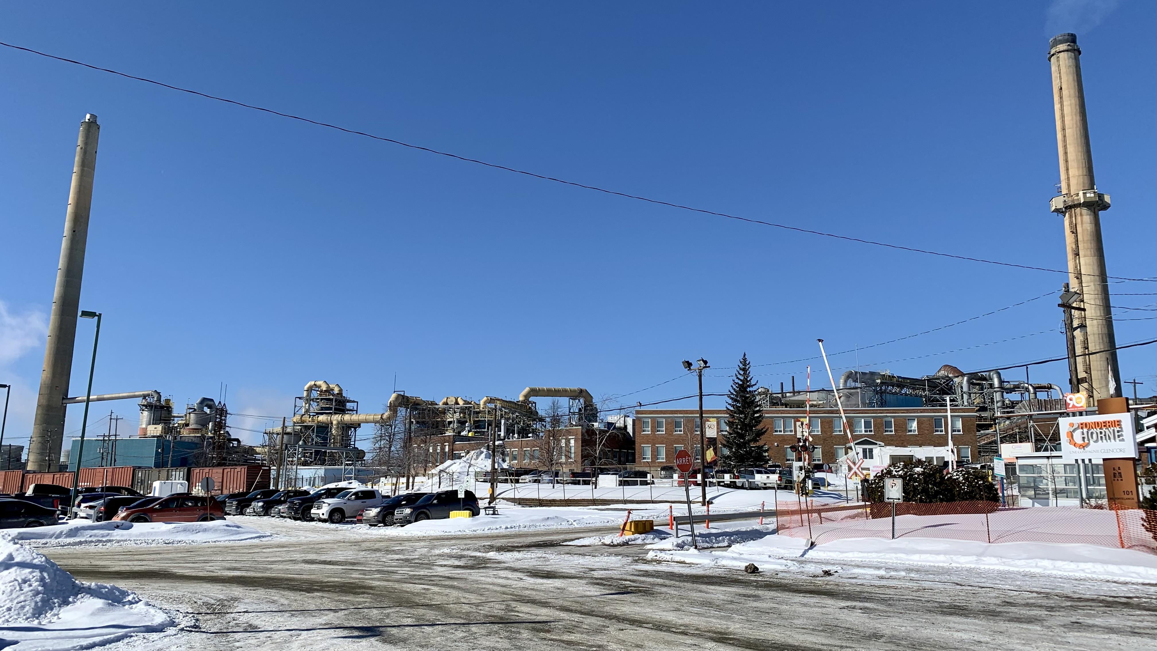 Débat sur les émissions d’arsenic à Rouyn-Noranda | OHdio | Radio-Canada