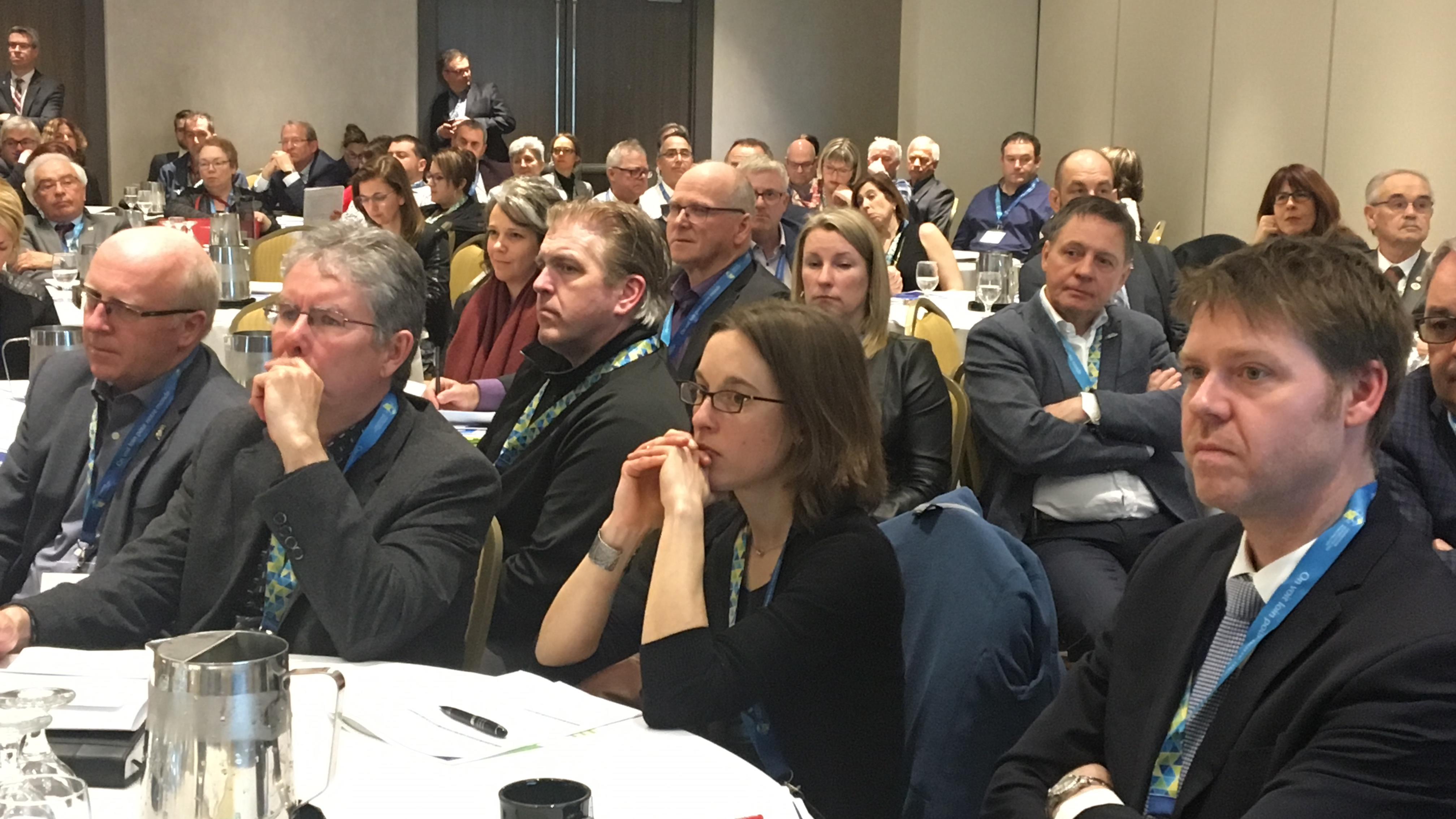 La FQM veut des mesures concrètes pour développer les régions | OHdio ...