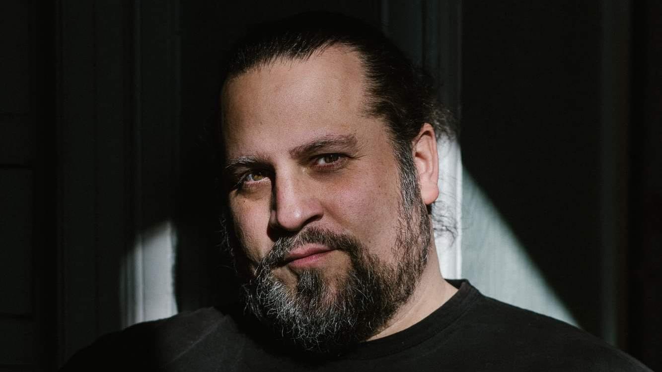 Francis Ouellette, ravi de recevoir le Prix littéraire des collégiens ...