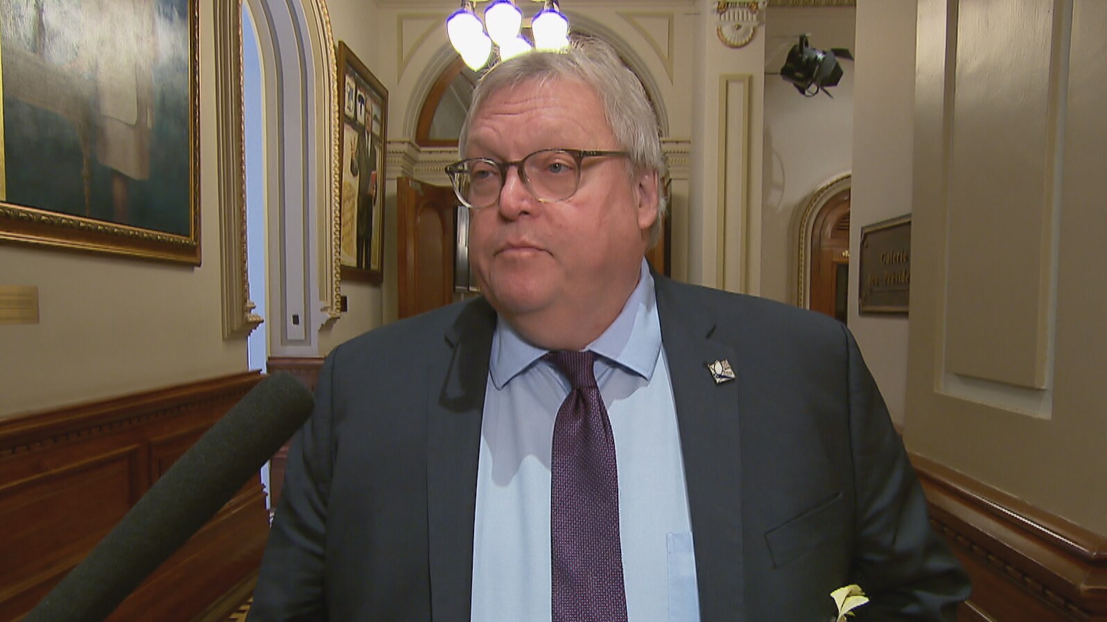 L'ancien ministre de la Santé, Gaétan Barrette, réagit | OHdio | Radio ...