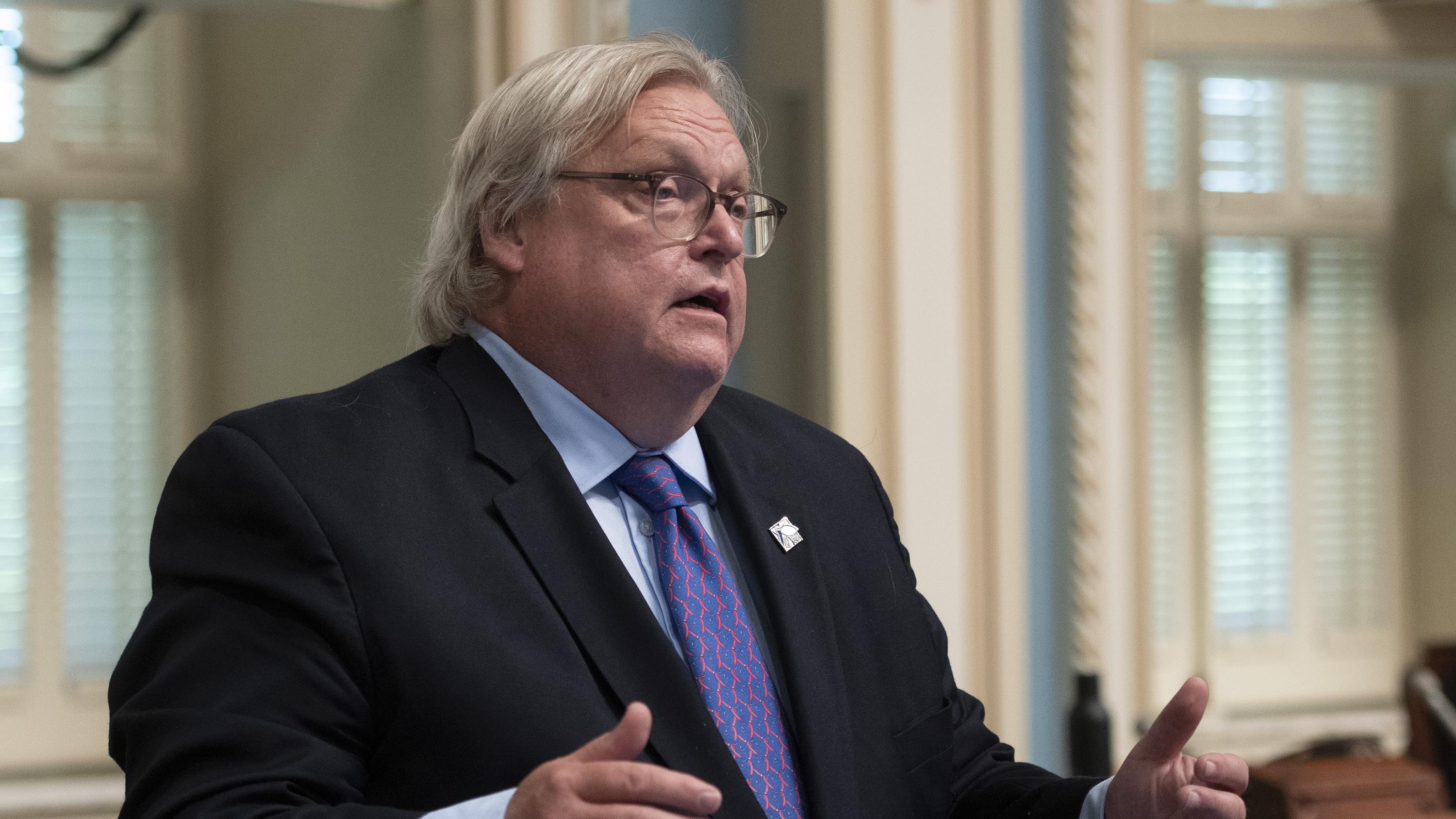 Gaétan Barrette dénonce le projet de loi 61 | OHdio | Radio-Canada