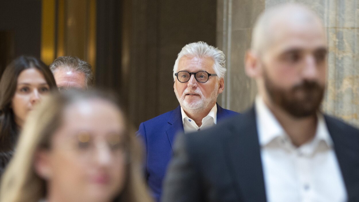 Le procès de Gilbert Rozon reporté à la mi-octobre | Radio-Canada
