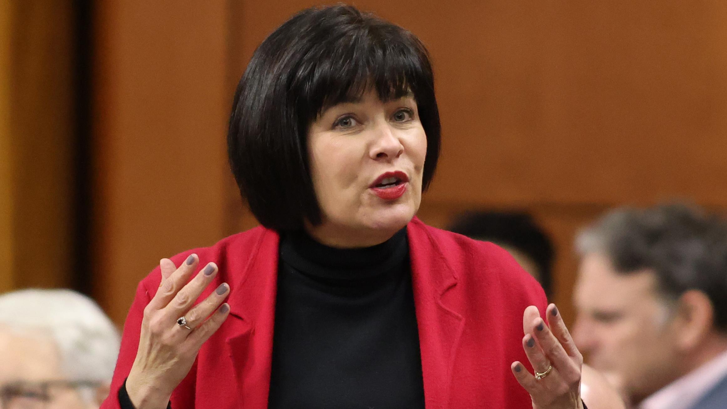 Remaniement : Ginette Petitpas-Taylor « très excitée » par ses ...