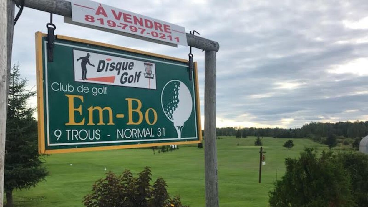 Le Golf Em-Bo ferme ses portes après 56 ans d’existence | Radio-Canada