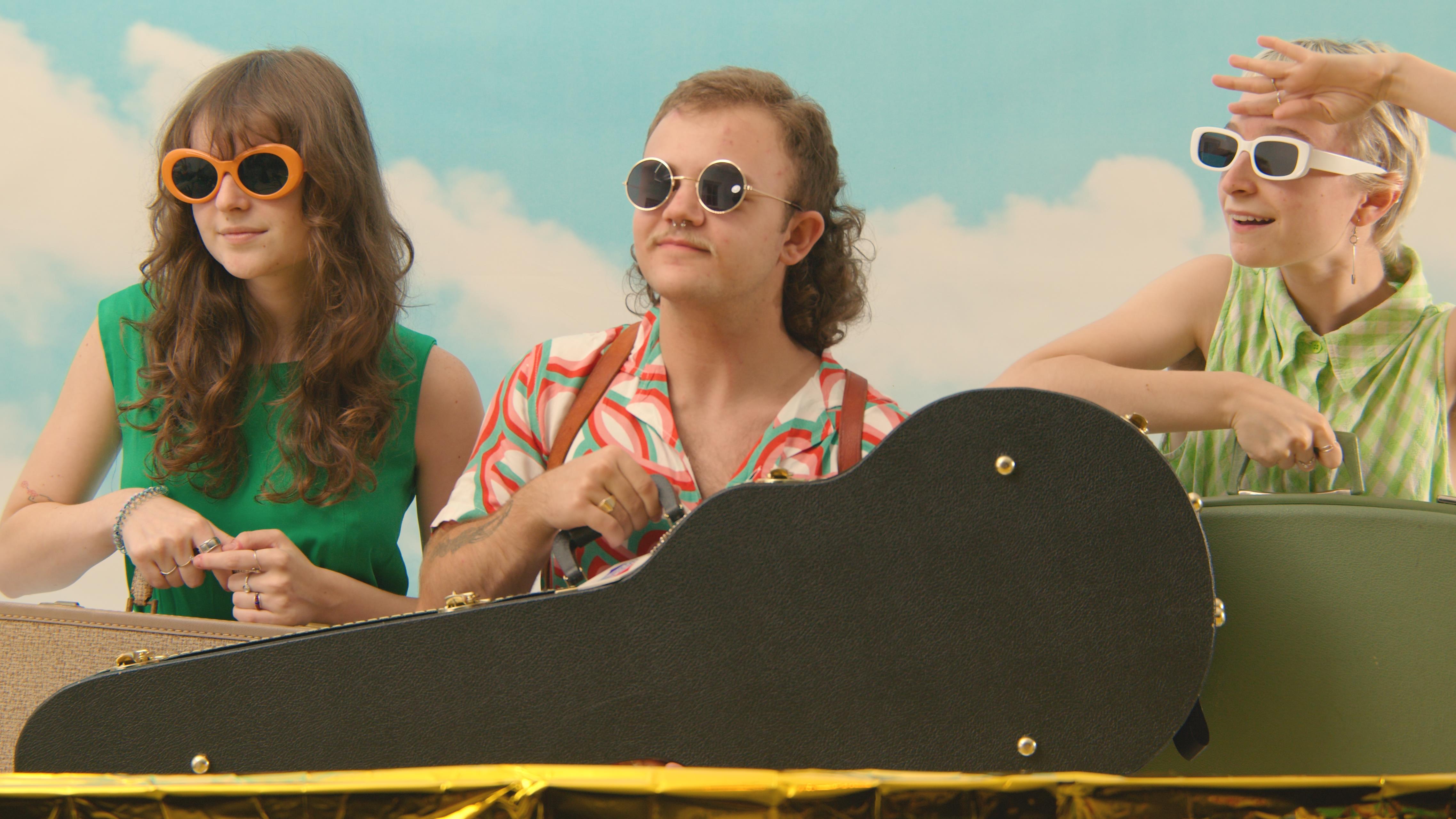 En primeur, un extrait du premier microalbum d'Écarlate | OHdio | Radio ...