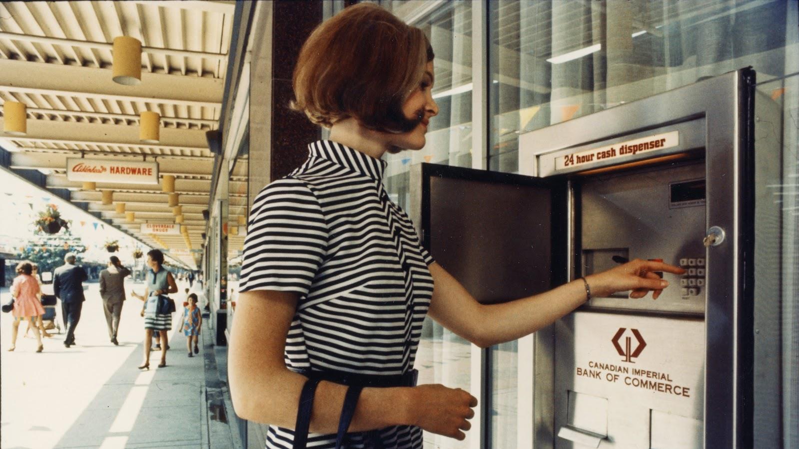 Les guichets automatiques au Canada ont 50 ans | Radio-Canada.ca