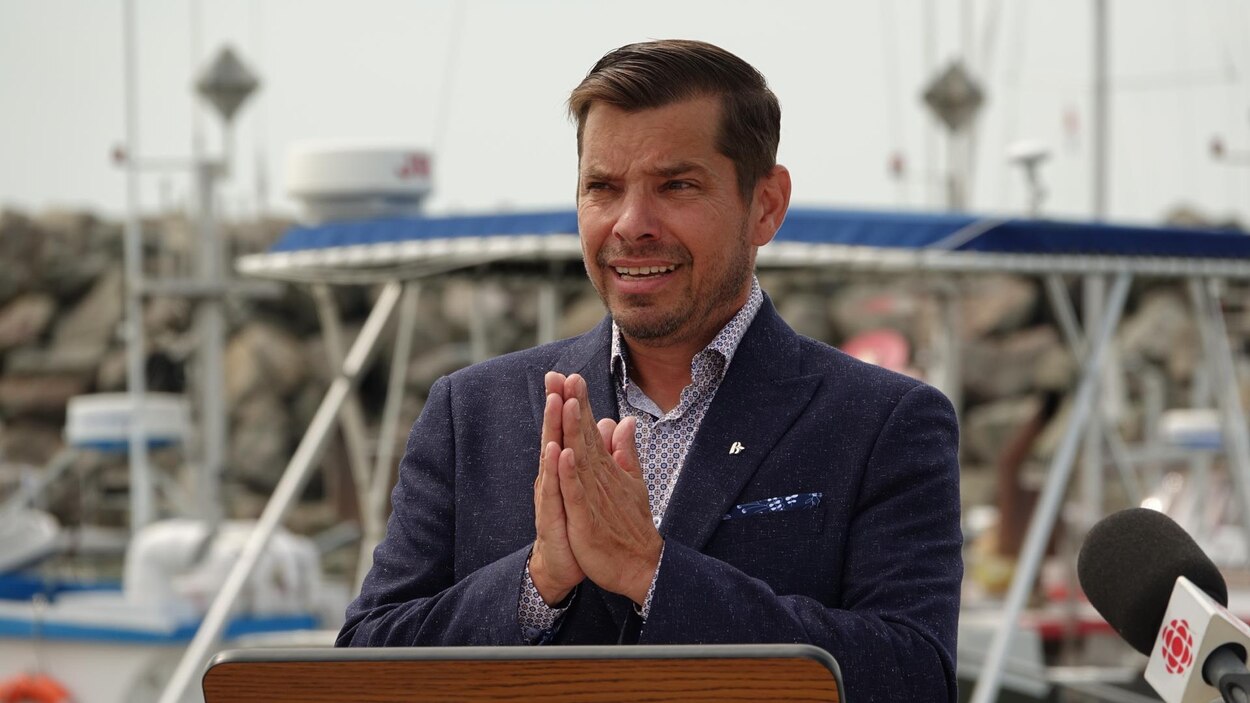 Le bloquiste Guy Bernatchez plus confiant en ses chances de gagner | Radio-Canada