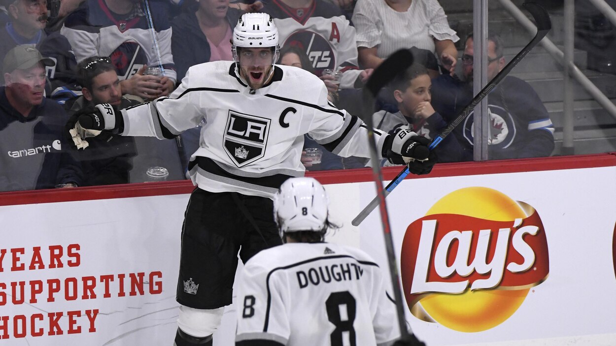 Deux ans de plus pour Kopitar à Los Angeles | Radio-Canada