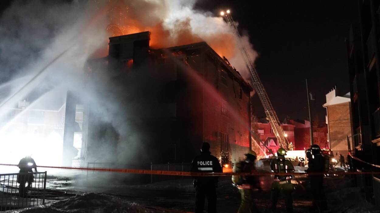 Un immeuble à condos de l'est de Montréal très endommagé dans un ...