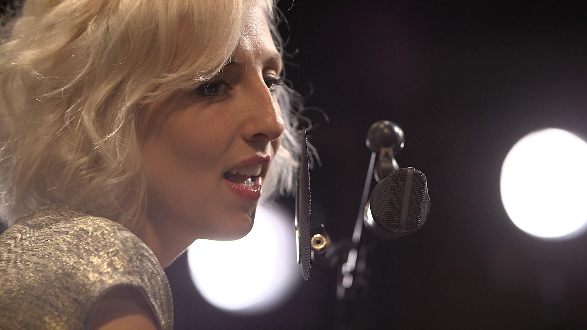 La chanteuse Ingrid St-Pierre est de passage dans la région | OHdio ...