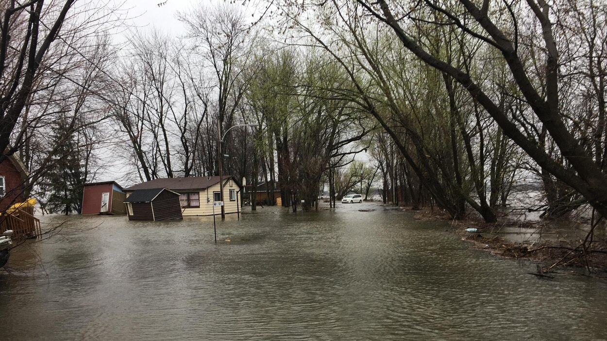 Nouveaux risques d'inondations à l’horizon au Québec | Radio-Canada