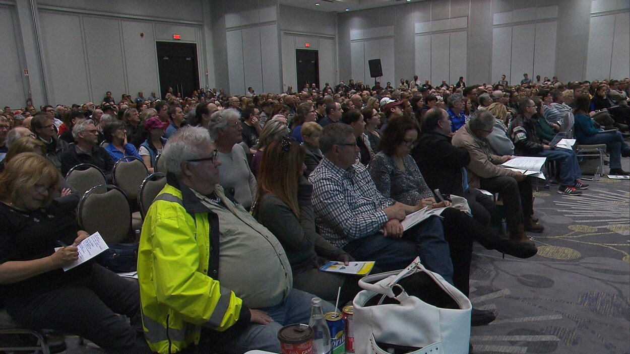 Indemnisation : les sinistrés des inondations font salle comble à Laval ...