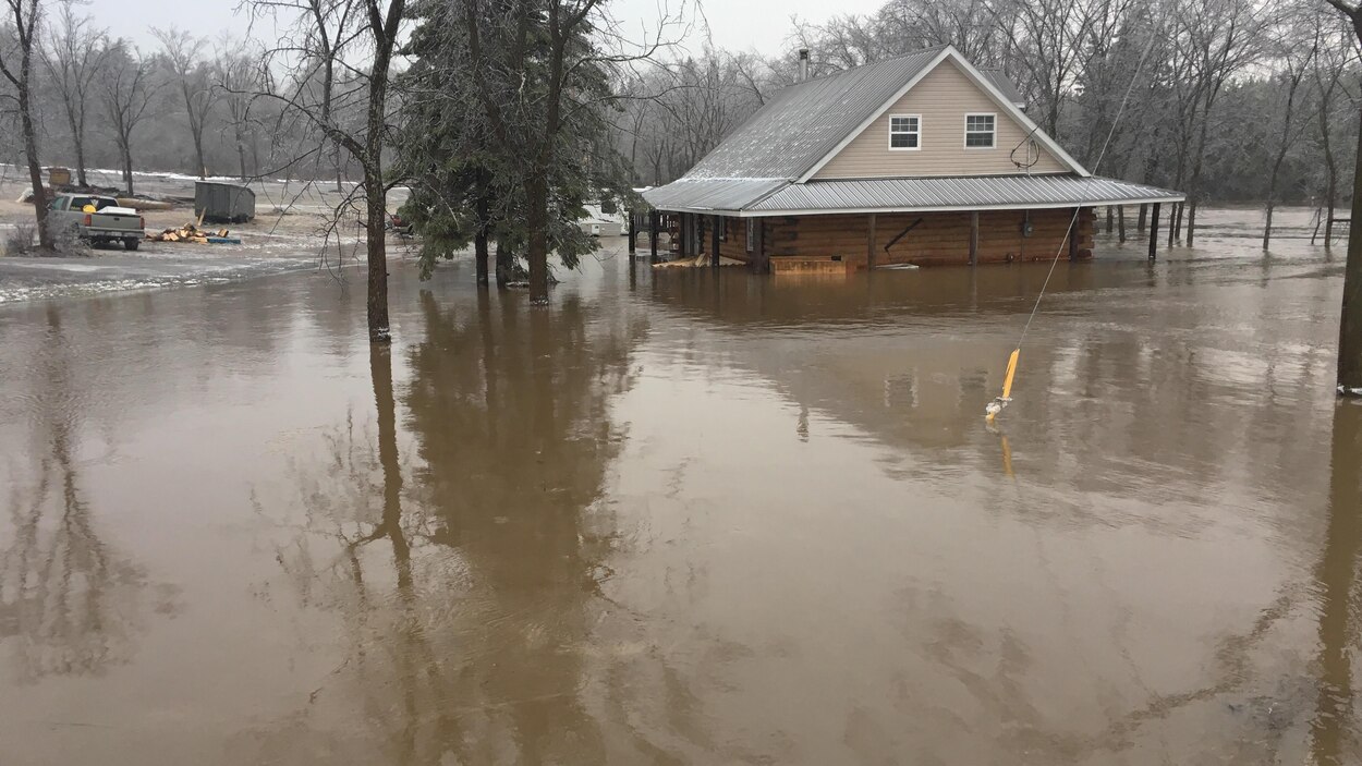Les intempéries causent des inondations au Nouveau-Brunswick | Radio-Canada