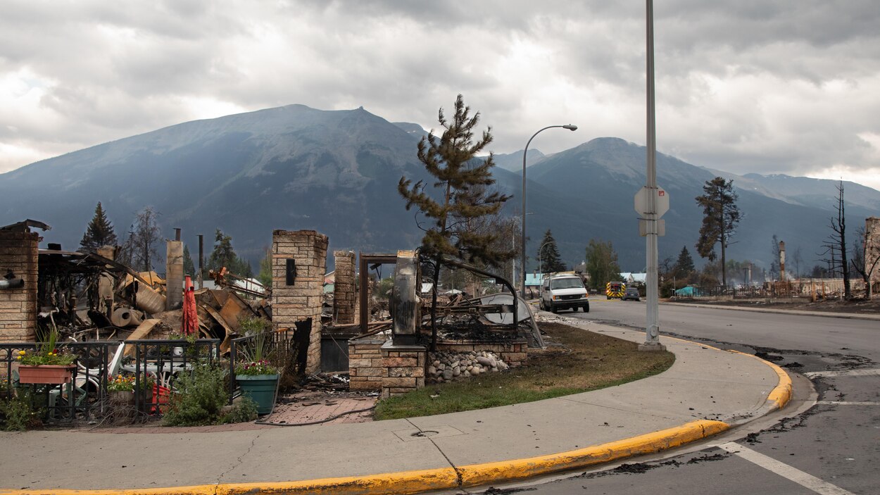 Jasper estime que les feux de forêt ont causé 283 M$ de dommages ...