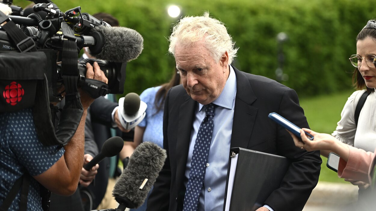 Jean Charest retourne au privé, mais promet de rester un militant ...