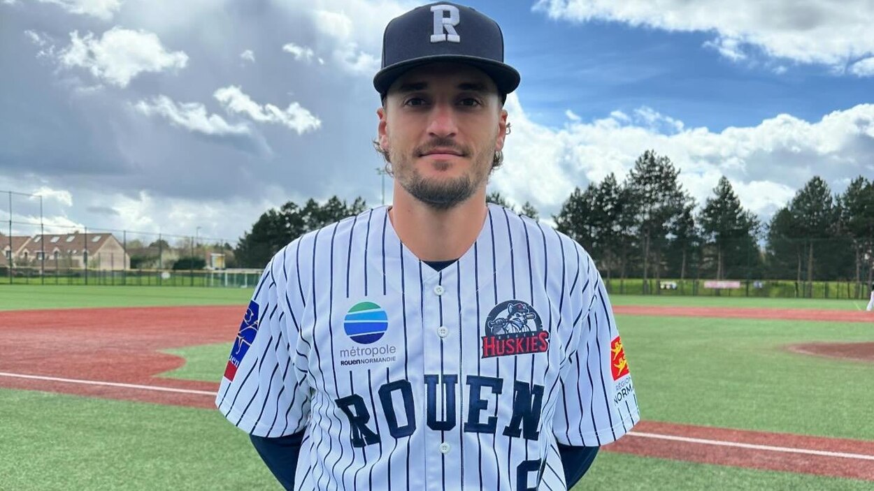 Jean-Christophe Masson à la découverte du baseball français | Radio-Canada