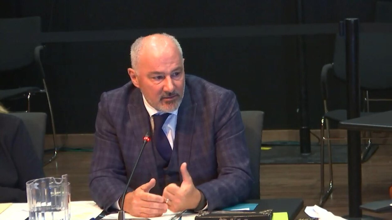 Le sous-ministre des Services correctionnels interrogé sur de multiples ...