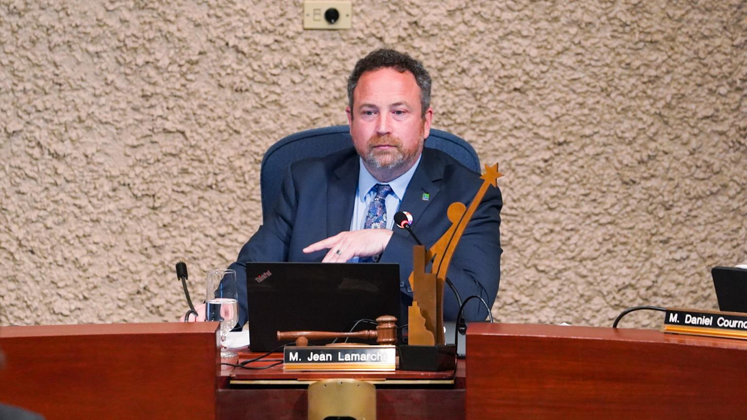 Entrevue avec le maire de Trois-Rivières, Jean Lamarche | OHdio | Radio ...