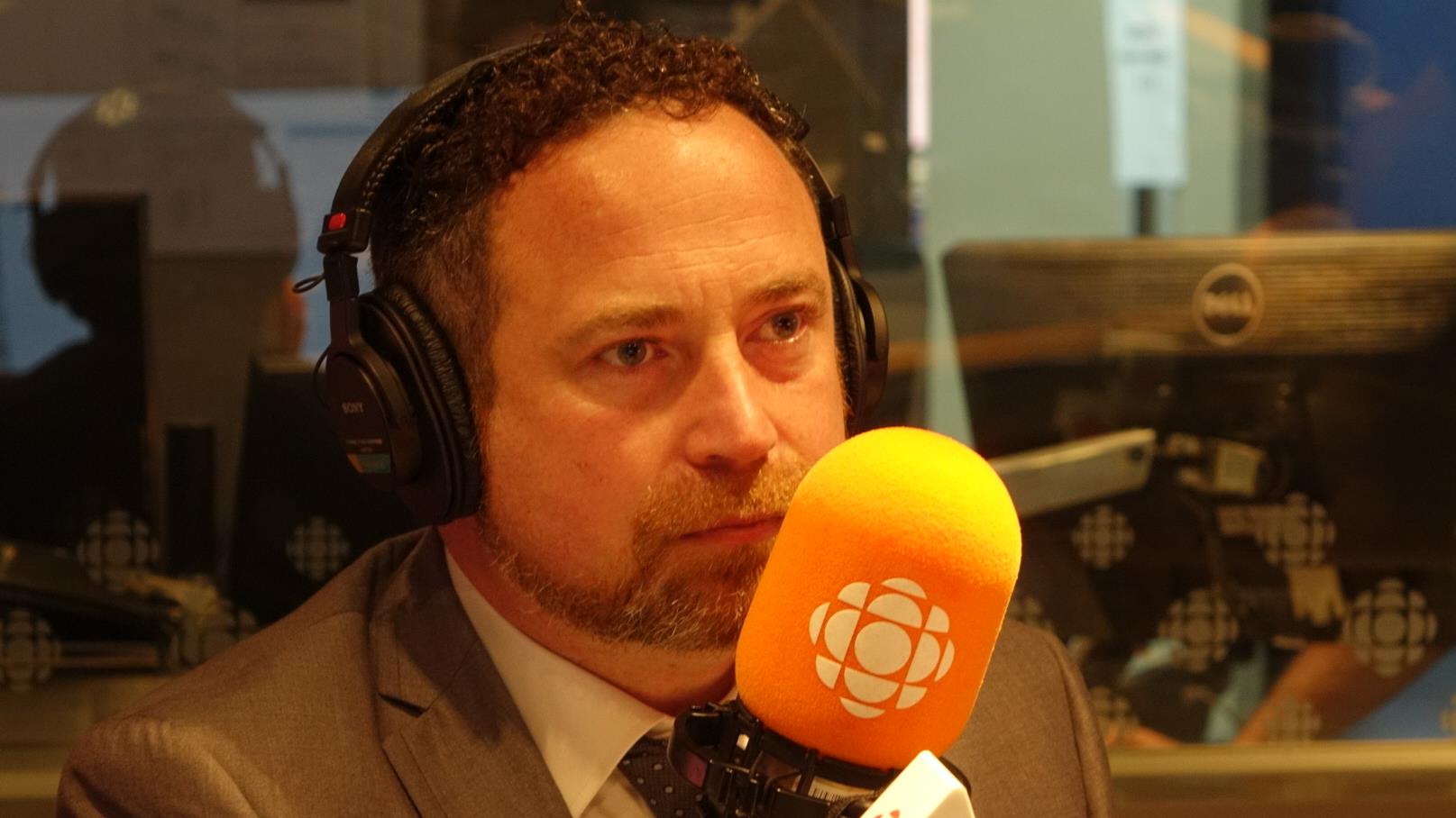 Jour 1 de Jean Lamarche à la mairie de Trois-Rivières | OHdio | Radio ...