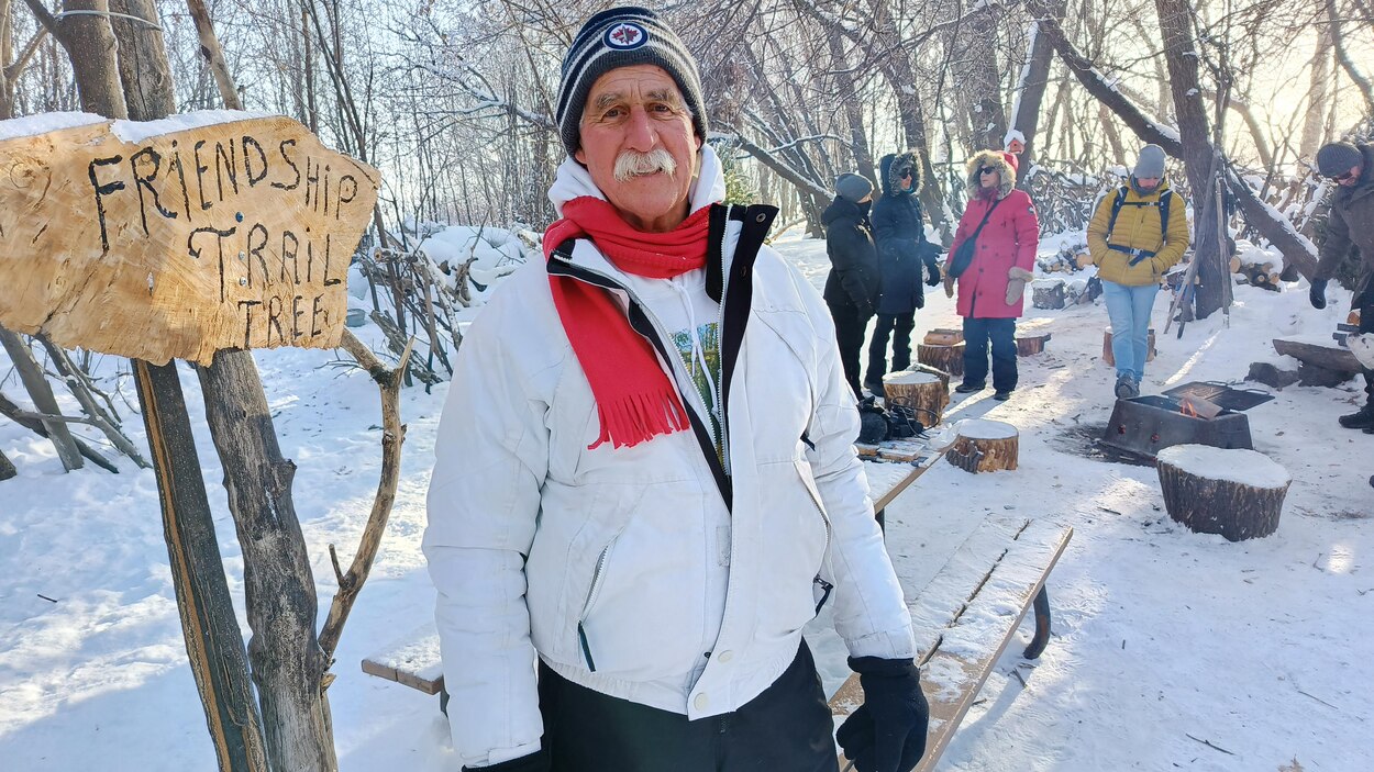 Une randonnée guidée au Sentier de l’amitié à Saint-Adolphe attire les ...
