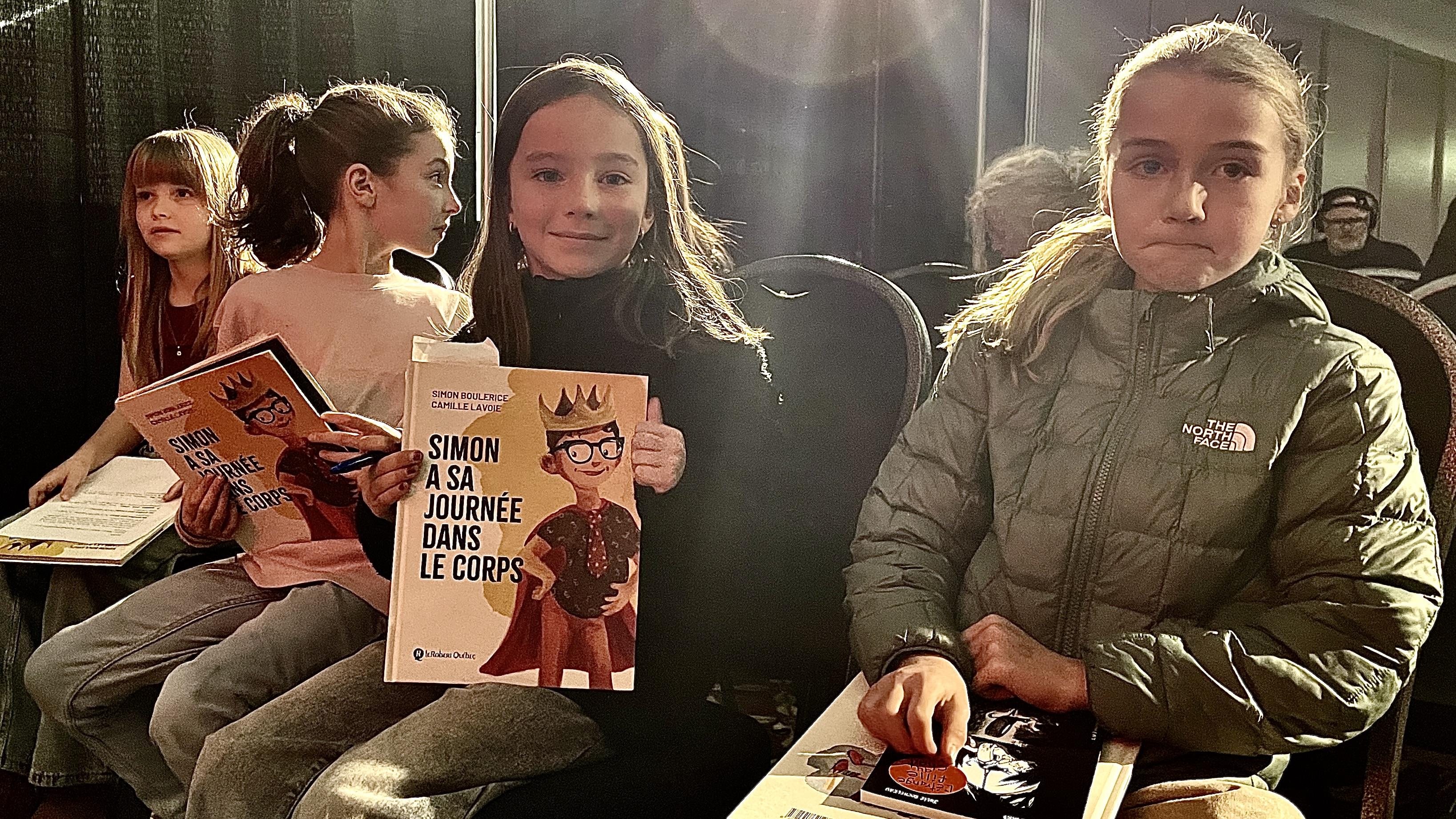 Des jeunes à la rencontre de Simon Boulerice | OHdio | Radio-Canada