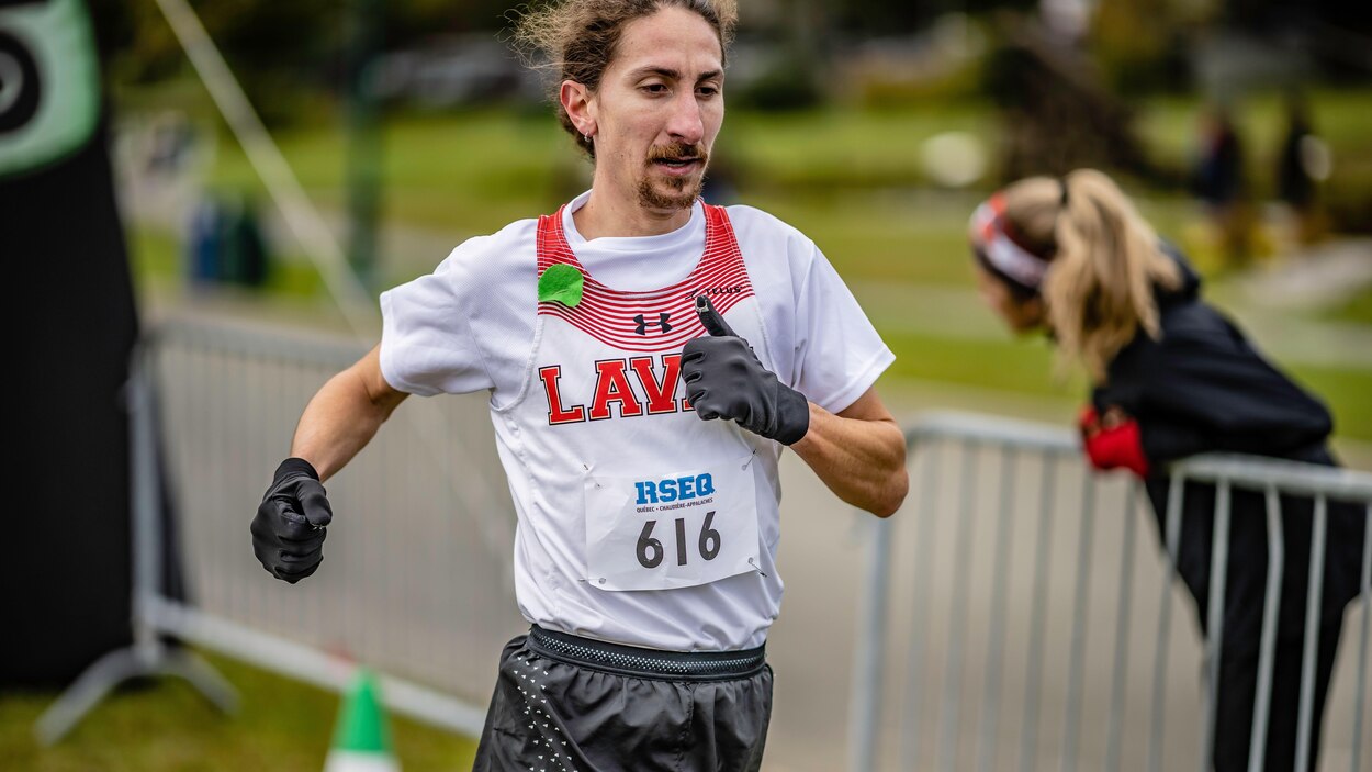 Un coureur du Rouge et Or veut sensibiliser à la crise climatique ...