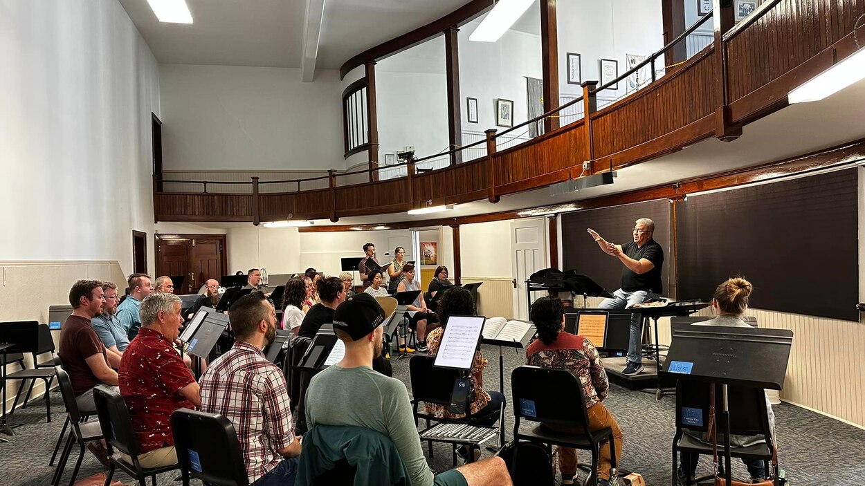 Pilipino na maestro, guest conductor sa konsiyerto ng Pro Coro Canada | Radio-Canada.ca