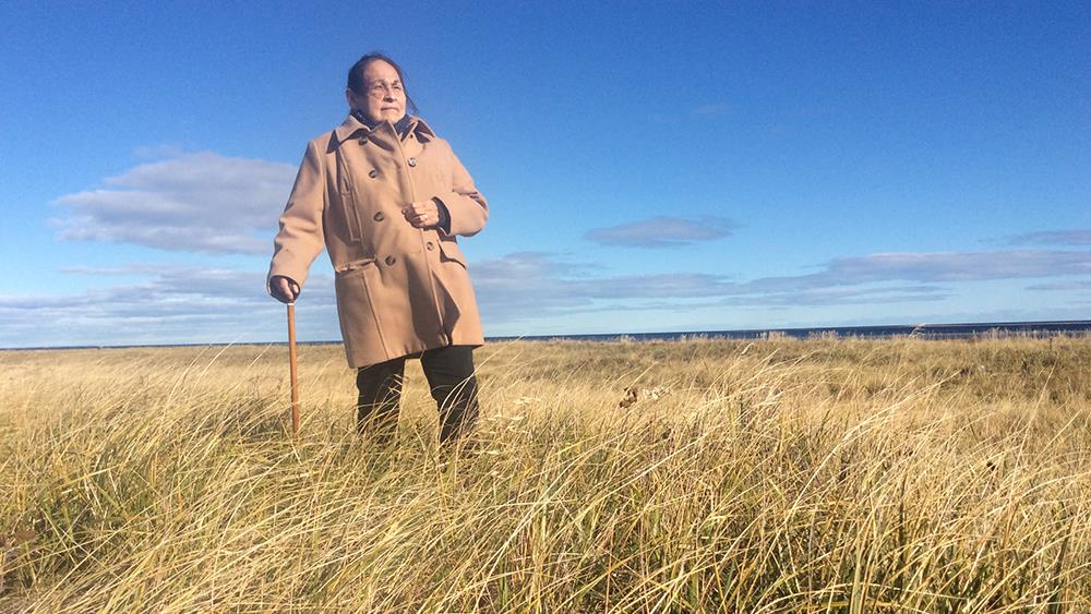 Joséphine Bacon et sa définition du courage | OHdio | Radio-Canada