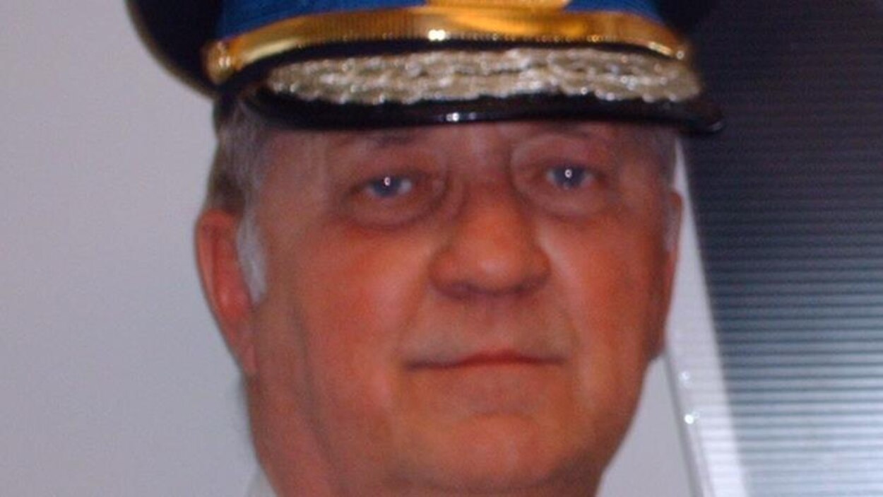 Le décès de l'ancien policier Josh Ouellette consterne la communauté ...