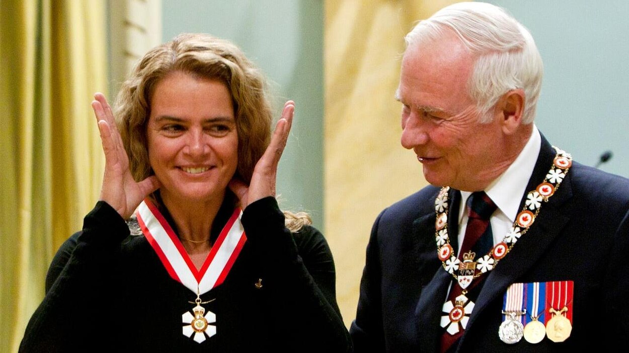L’ancienne gouverneure générale Julie Payette va conserver l’Ordre du Canada | Radio-Canada